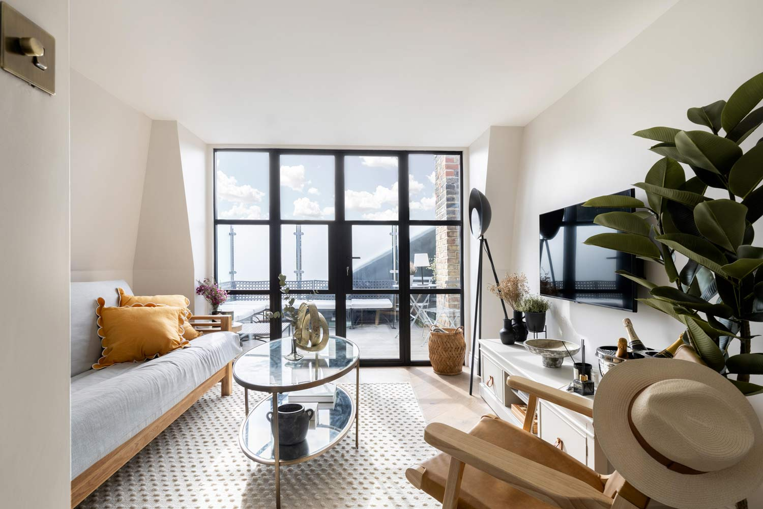 Victorian Terrace House Embraces Mid-Century Interior Design | ABI ...