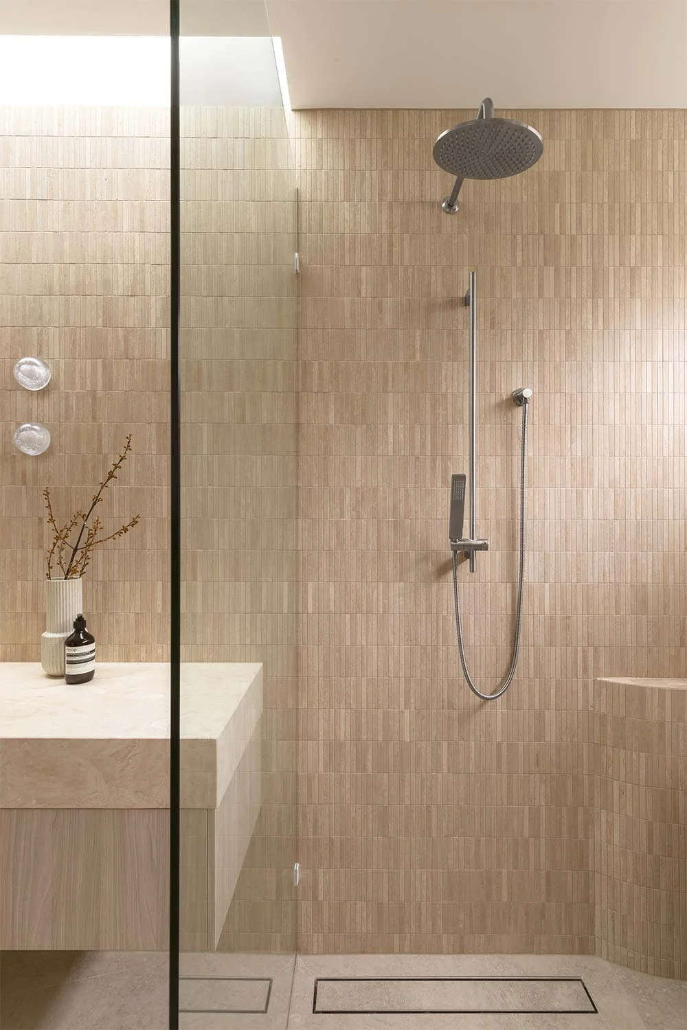 Shower Over Bath: Pros and Cons of a Bathtub Shower Combo | ABI Interiors