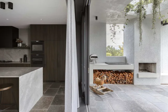 This Brisbane Home is a Bold Blend of Federation-Style Design and ...