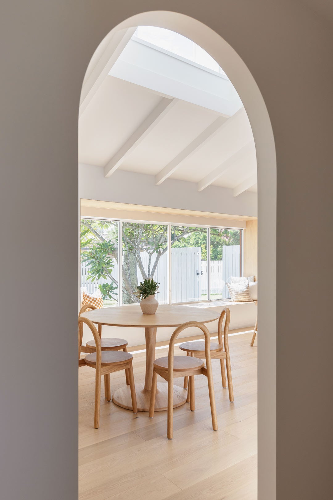 Two Contemporary Coastal Villas Encapsulate the Spirit of Cabarita ...