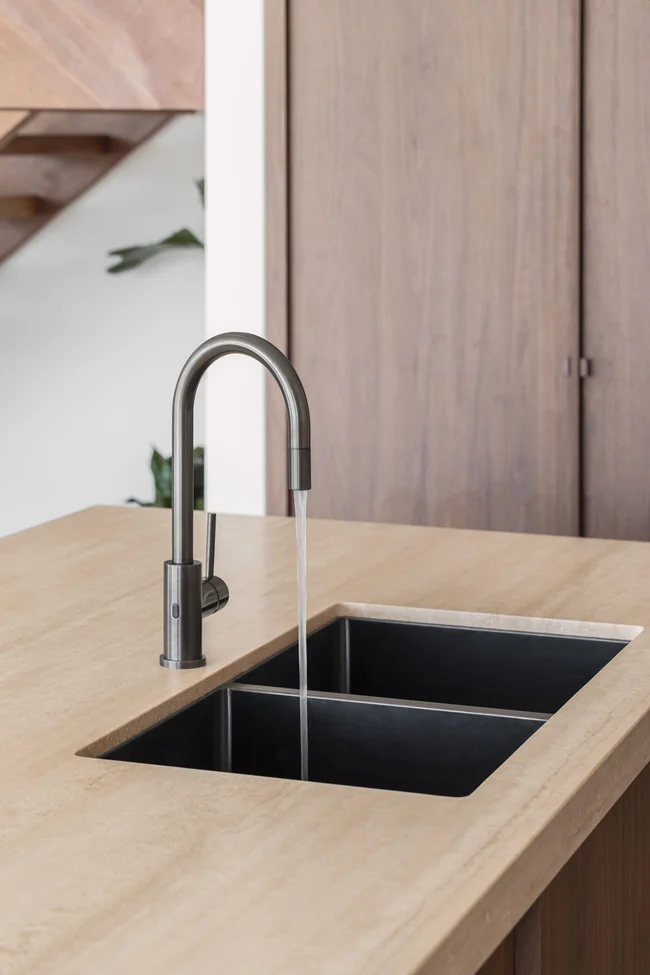 Zarma: A Mid-Century Modern Marvel Defined by Its Exceptional Open-Plan ...