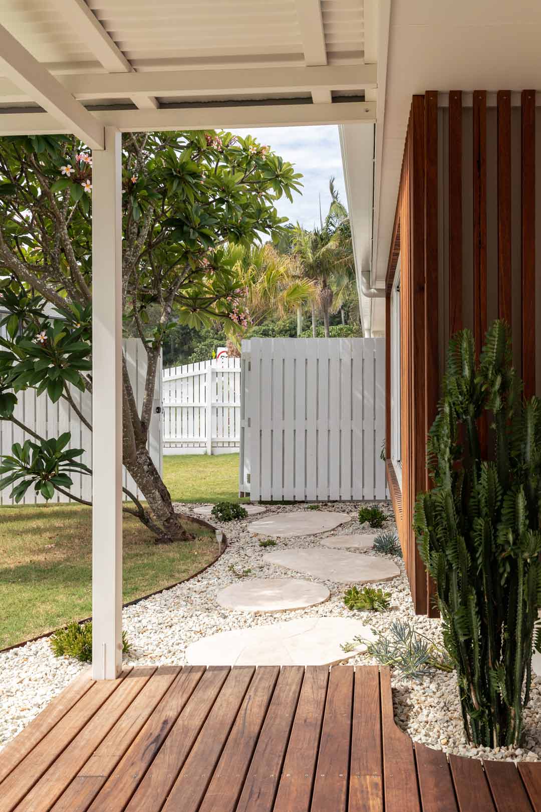 Two Contemporary Coastal Villas Encapsulate the Spirit of Cabarita ...