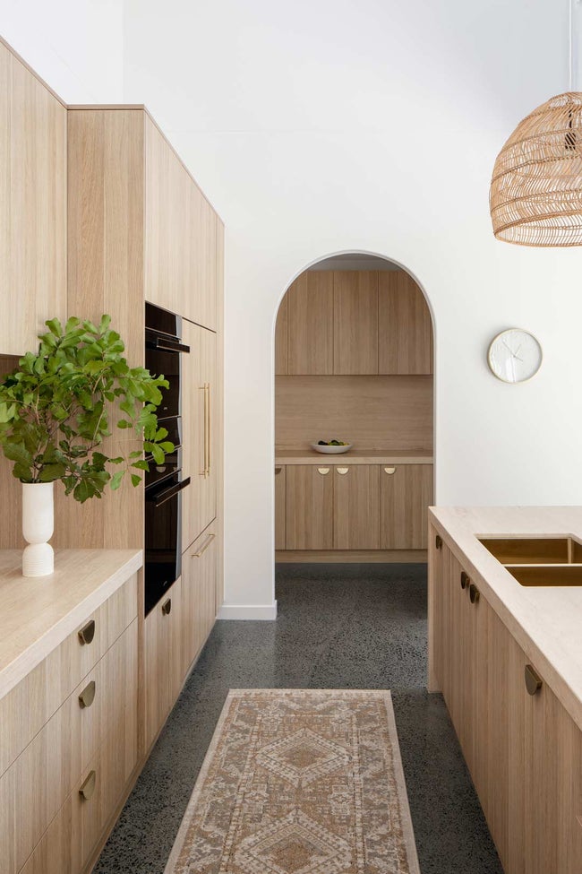 6 Ways to Incorporate Curves Into Your Kitchen | ABI Interiors