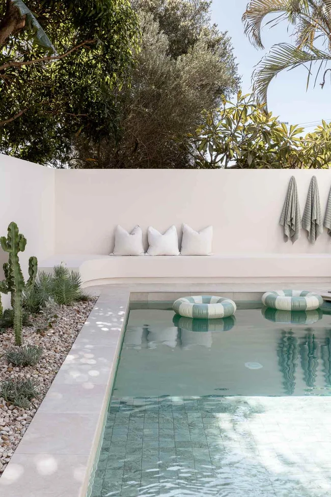 5 Pool Area Ideas to Consider When Redesigning Your Outdoor Haven | ABI ...