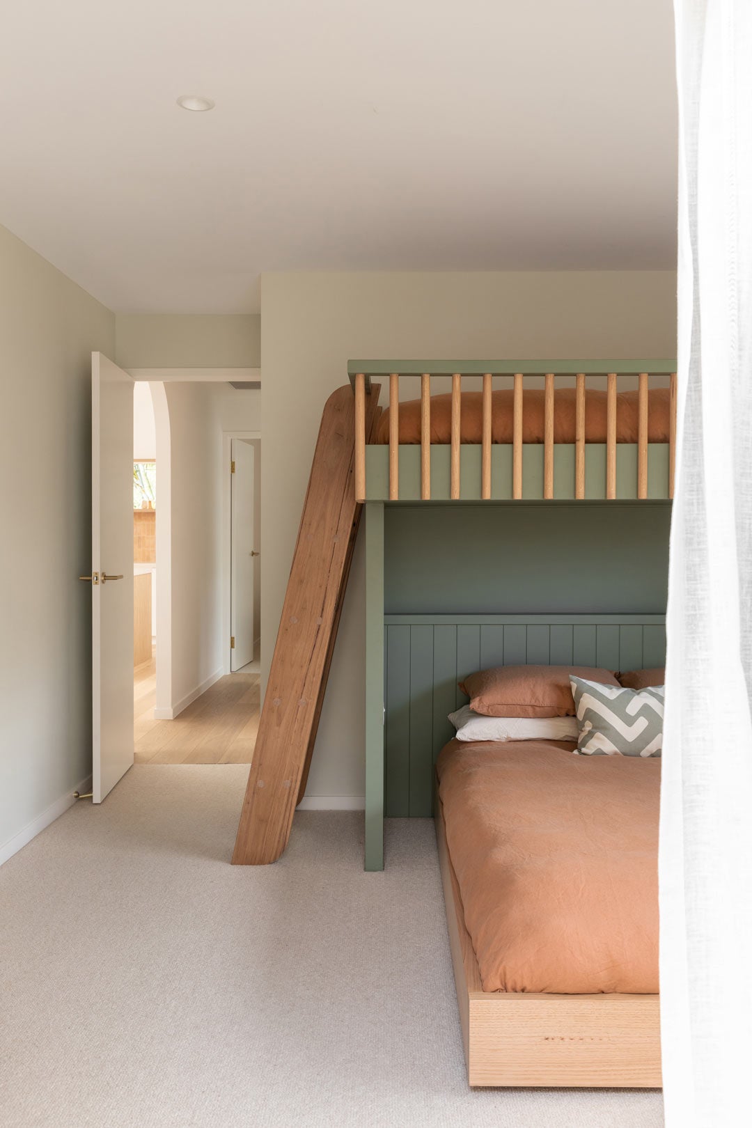 Two Contemporary Coastal Villas Encapsulate the Spirit of Cabarita ...