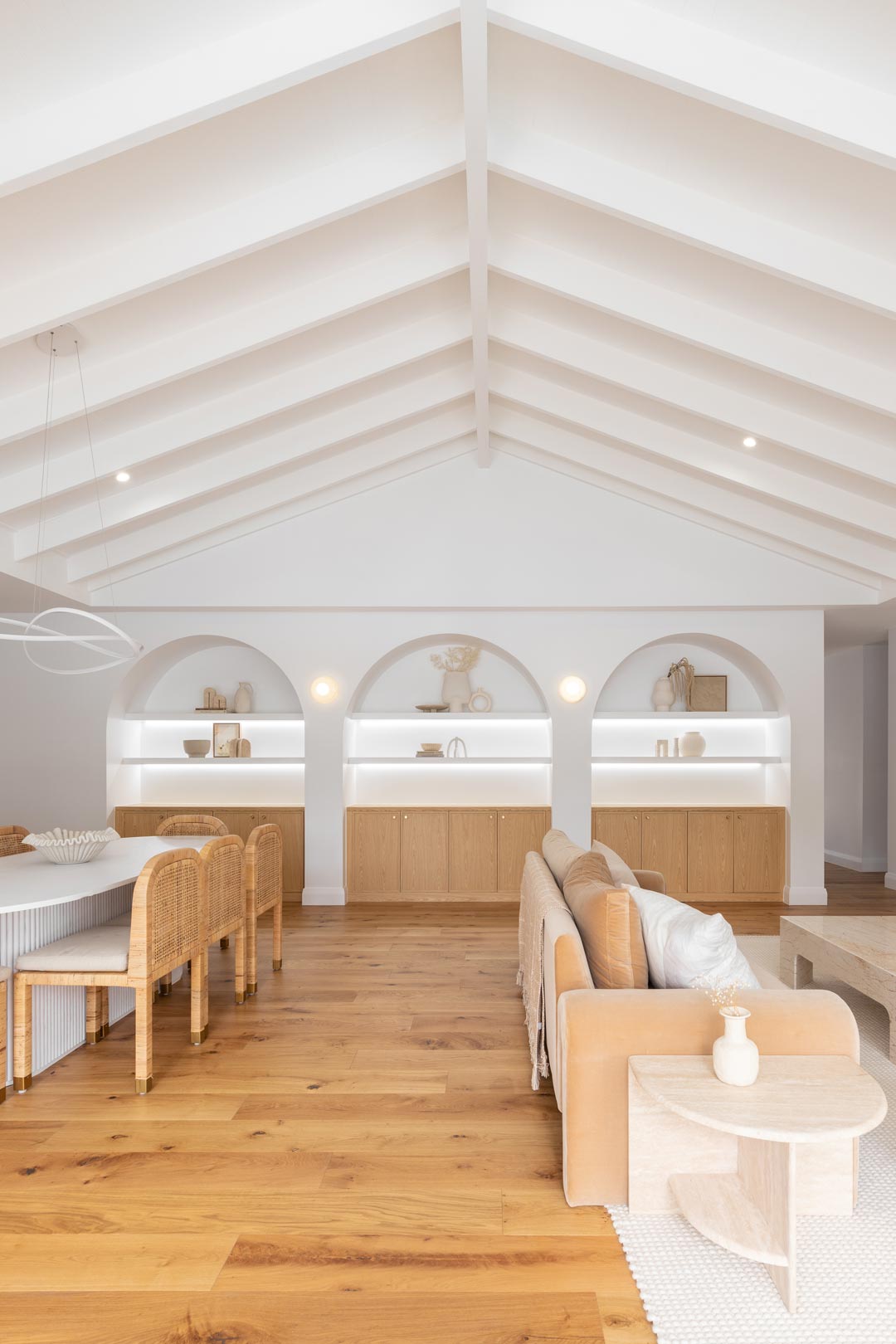 The Gold Coast Hinterland Home Exuding Modern Coastal Interior Design ...