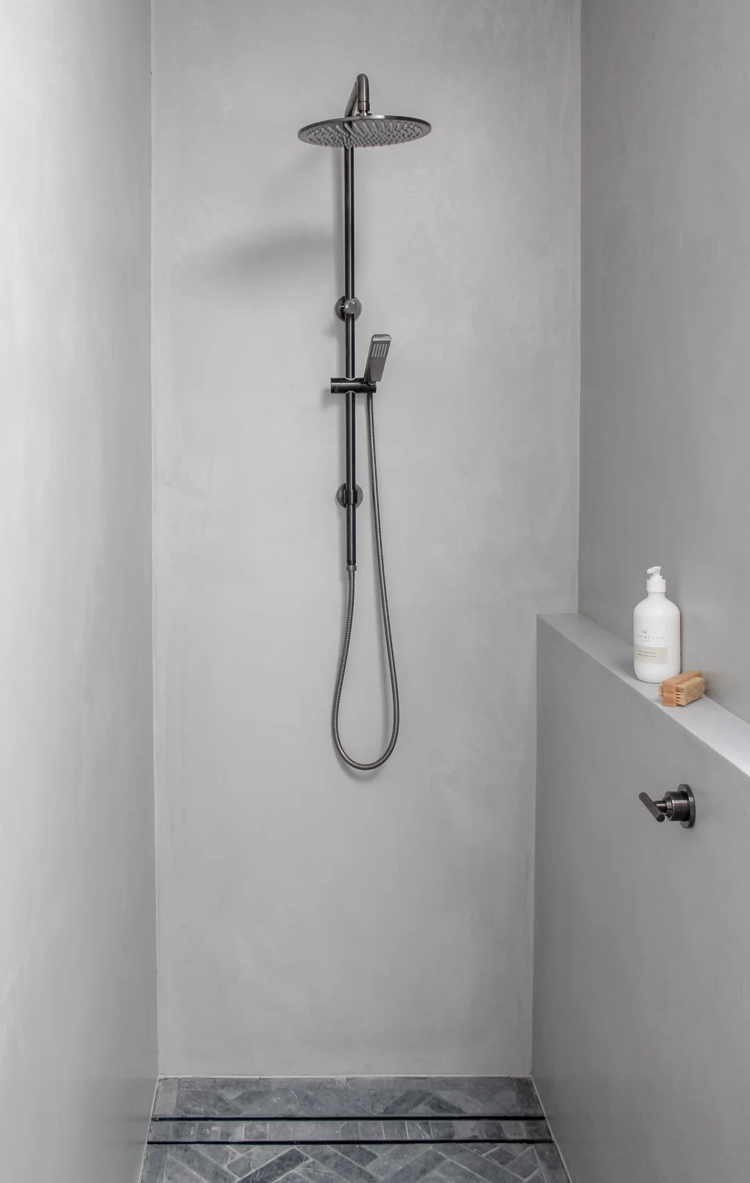 Finley Shower Rail Set - Brushed Gunmetal | (NZ) ABI Bathrooms & Interiors
