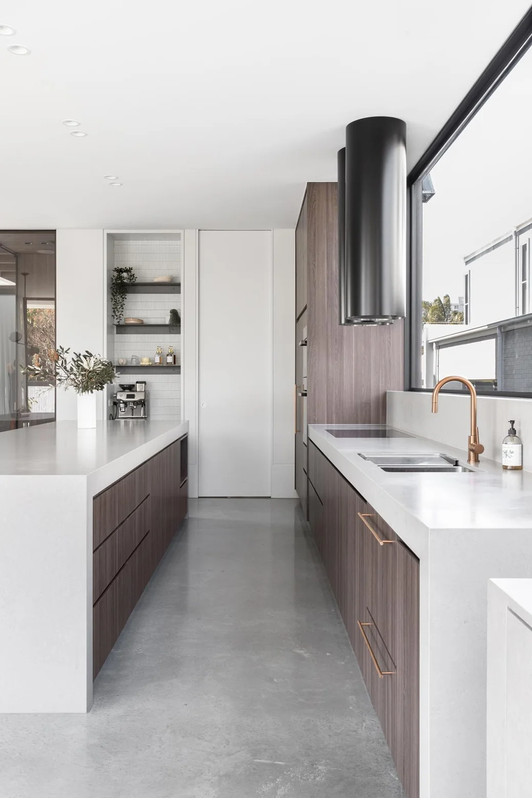 Touk Miller’s Modern Coastal Open Plan Paradise | House Tour