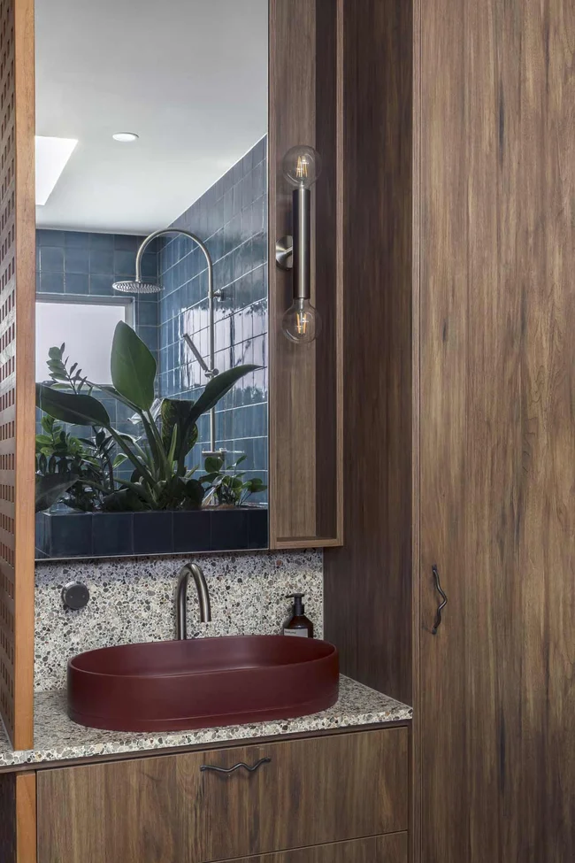 Everything You Need to Know About Vanities for Small Bathrooms | ABI ...