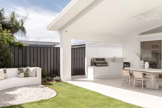 Ostani House Captures the Essence of Modern Coastal Interior Design ...