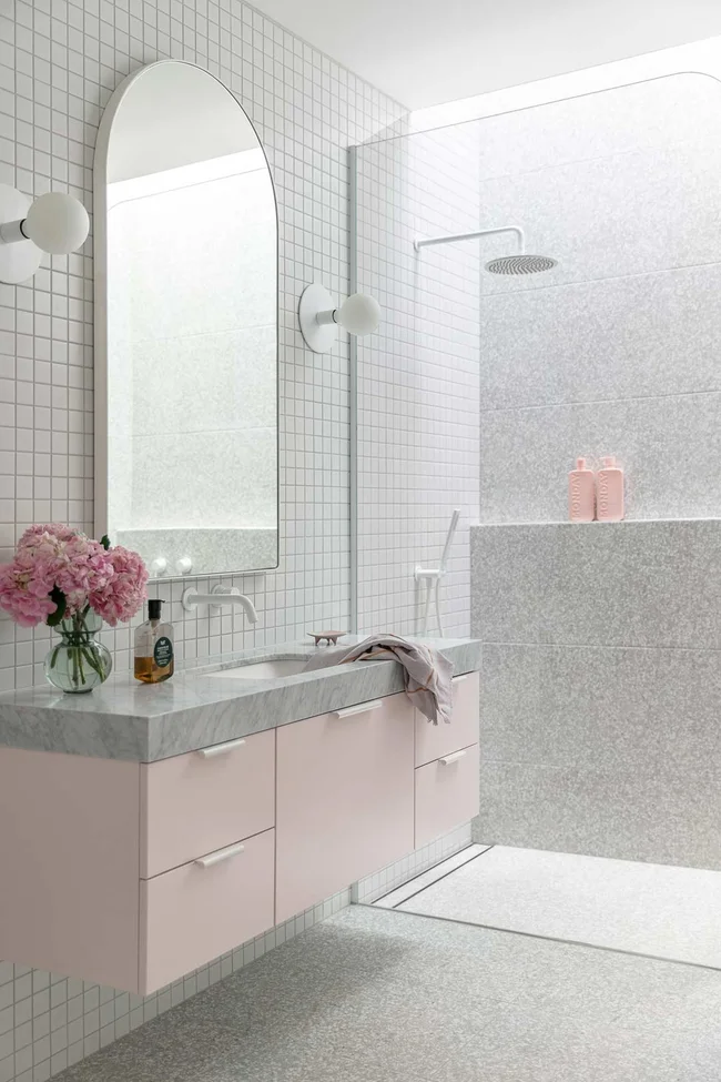 Bloomcore: Everything You Need to Know About the Latest Floral ...