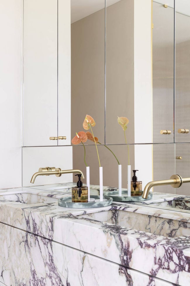 Grèce: Co-Owner of SABO SKIRT’s Modern Mediterranean-Style House ...