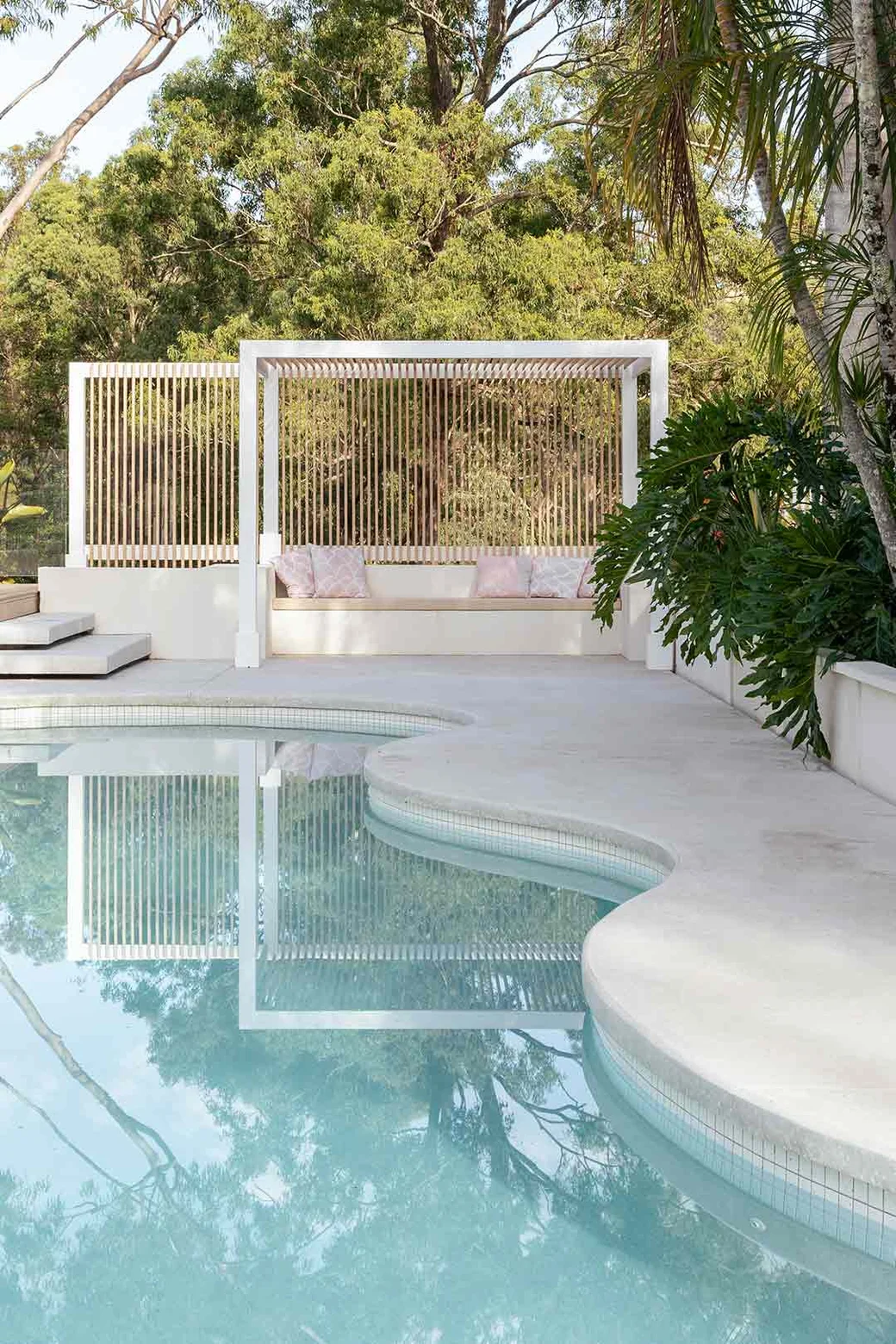 The Gold Coast Hinterland Home Exuding Modern Coastal Interior Design ...