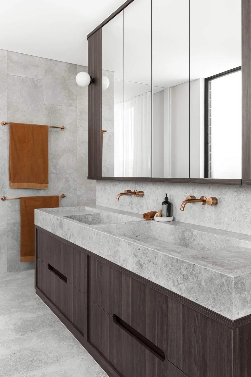 Touk Miller’s Modern Coastal Open Plan Paradise | House Tour